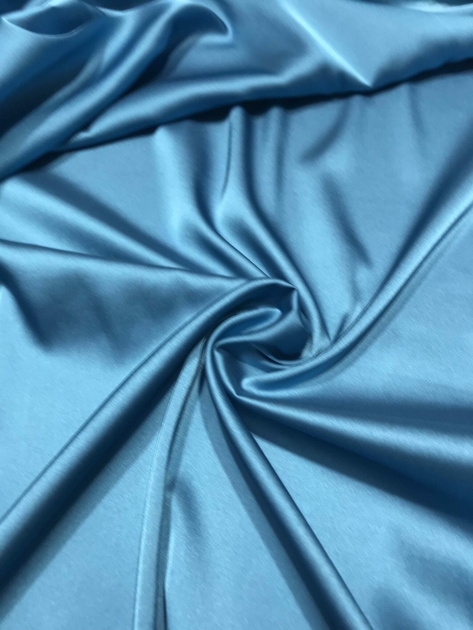 Tissu satin élasthanne "Raso" - Bleu ciel - Papin Tissus